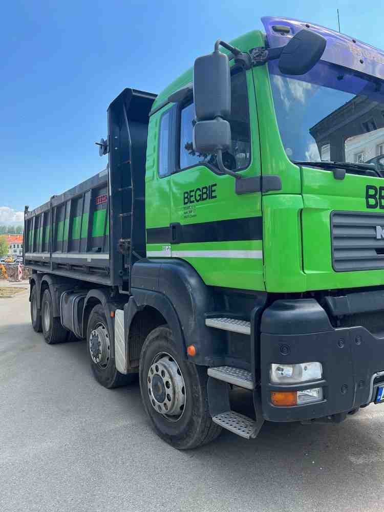 Begbie - Prenájom špeciálneho nákladného vozidla MAN 8x6 S3